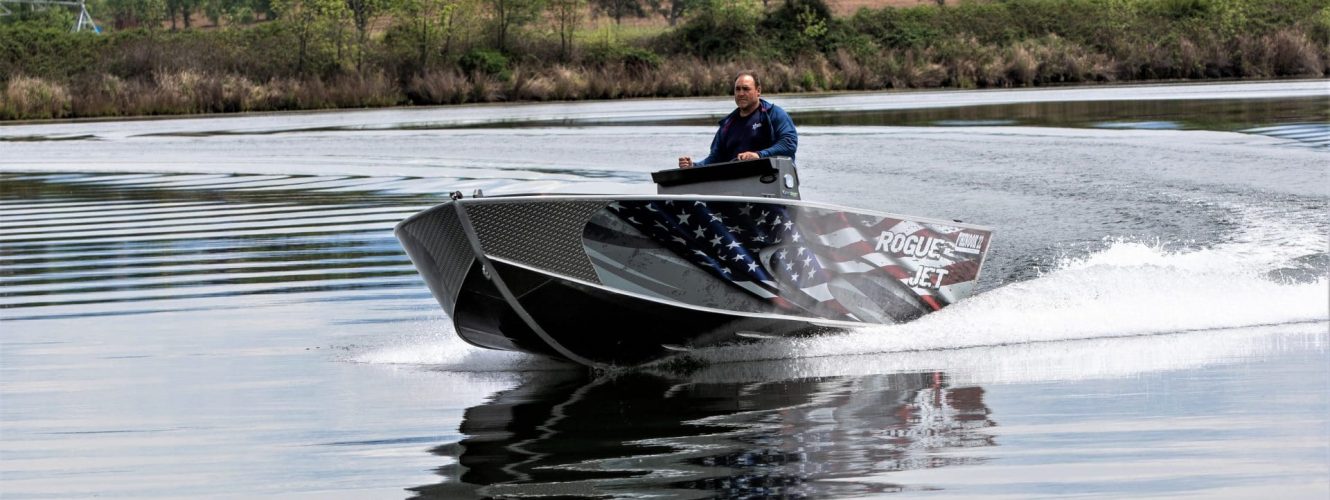 Chinook XL Mid-Engine CC - Rogue Jet Boatworks
