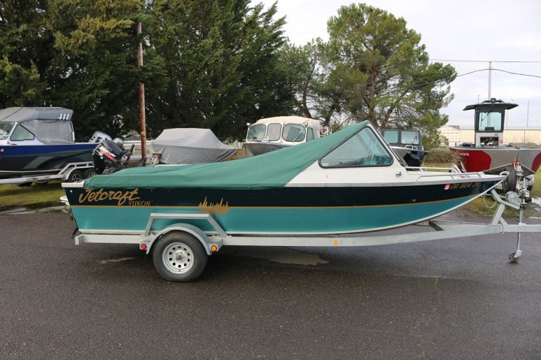 1999 18’ Jetcraft Yukon inboard 175 Sportjet – Rogue Jet Boatworks
